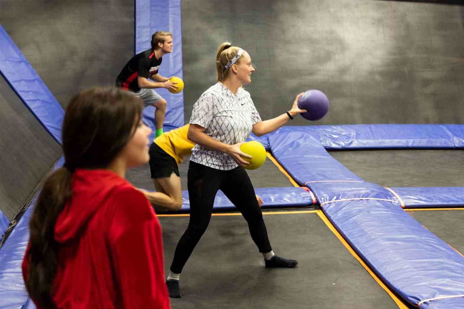 Jumpstart Trampoline Park - Dezerland Park